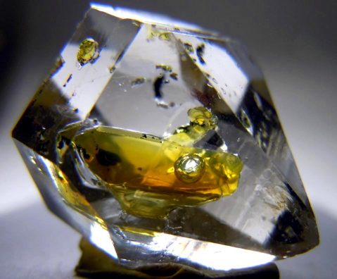 Types of Inclusions in Iolite - The Natural Gemstones Company | The ...